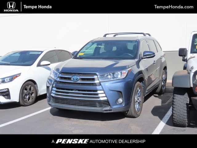 Pre-Owned 2018 Toyota Highlander Hybrid Limited 4D Sport Utility in ...