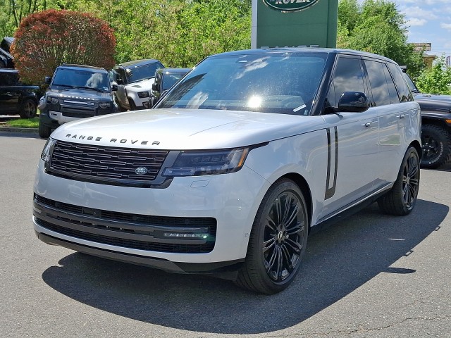 New 2025 Land Rover Range Rover P400 SE SUV in Wilmington #25A9135Y ...