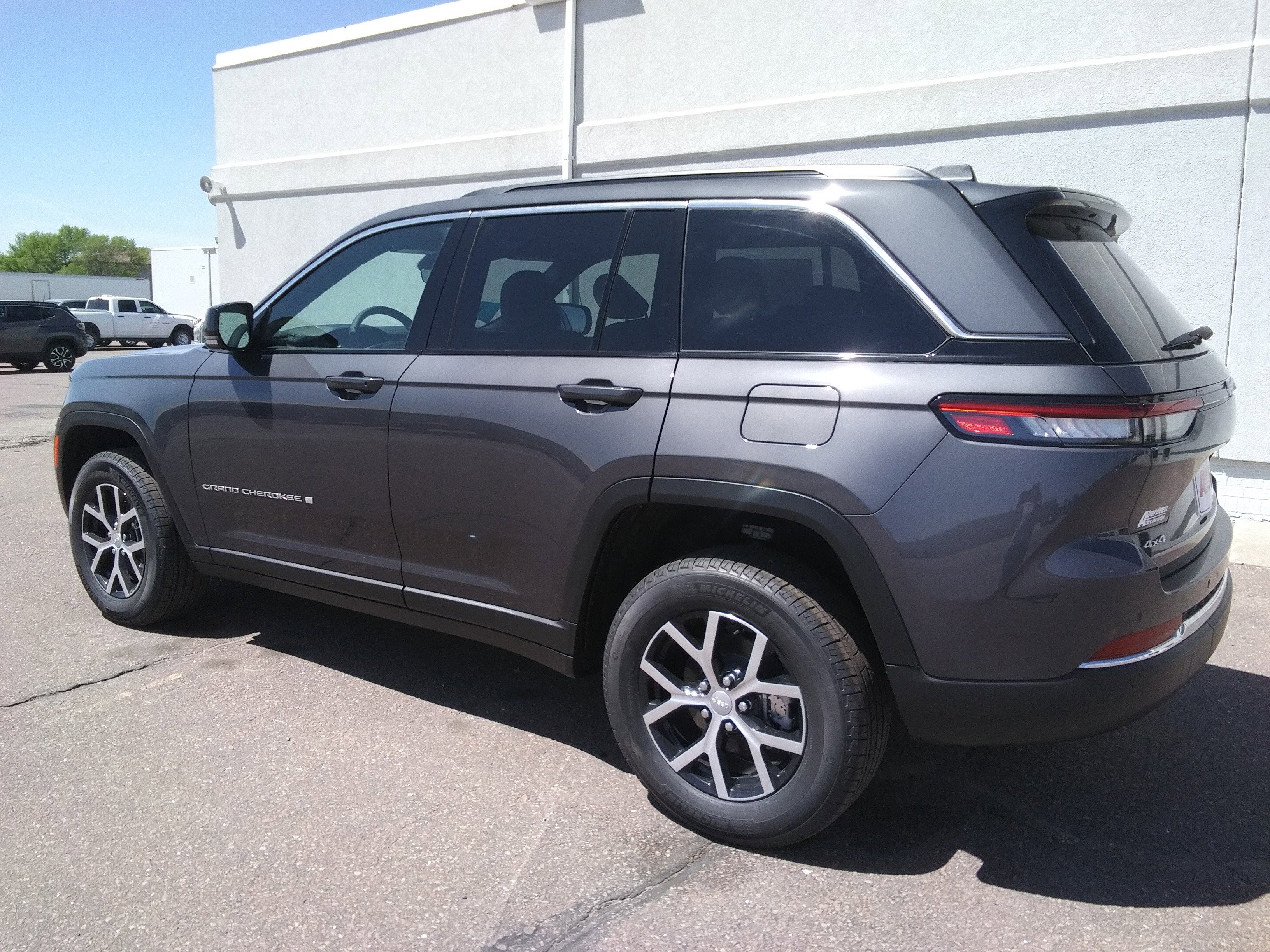 New 2025 Jeep Grand Cherokee Limited Utility for Sale #59826 | Aberdeen Chrysler Center