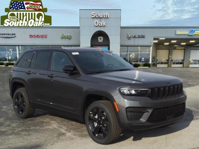 New 2025 Jeep Grand Cherokee Altitude X Sport Utility near Frankfort, IL #GC25026 | South Oak ...