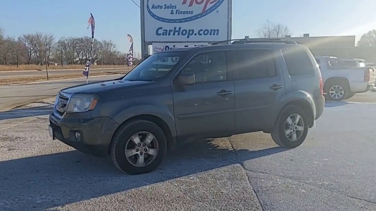 Used 2011 Honda Pilot EX Sport Utility 4D 4D SUV in Burnsville | CarHop