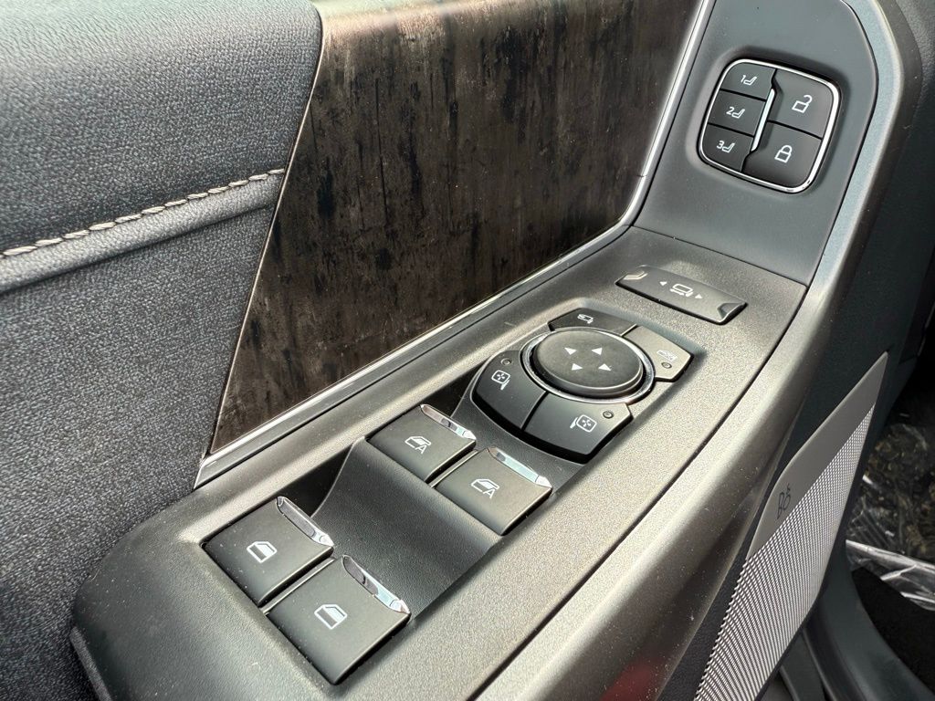 New 2025 Ford F-350SD F-350® Lariat® Crew Cab in Lebanon #N4646 | Keller Bros. Ford Lebanon