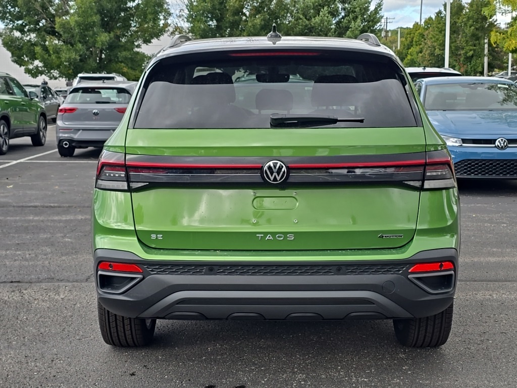 New 2025 Volkswagen Taos 1.5T SE Black 4D Sport Utility in Franklin #25VJ511 | Boucher ...