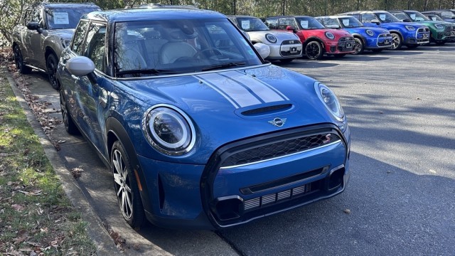 Pre-Owned 2024 MINI Cooper S Iconic 4D Hatchback in Virginia Beach # ...