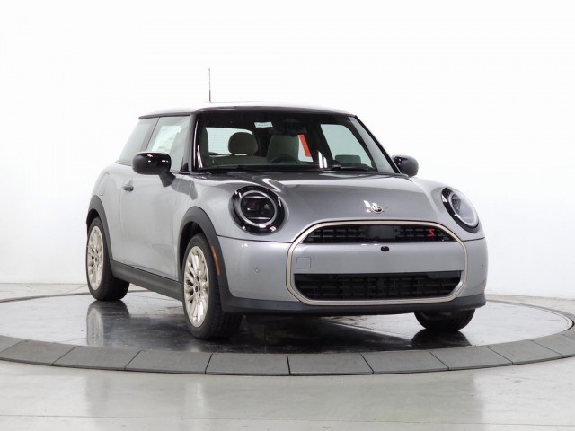 Courtesy 2025 MINI Cooper S Hardtop 2 Door Iconic 2D Hatchback in ...