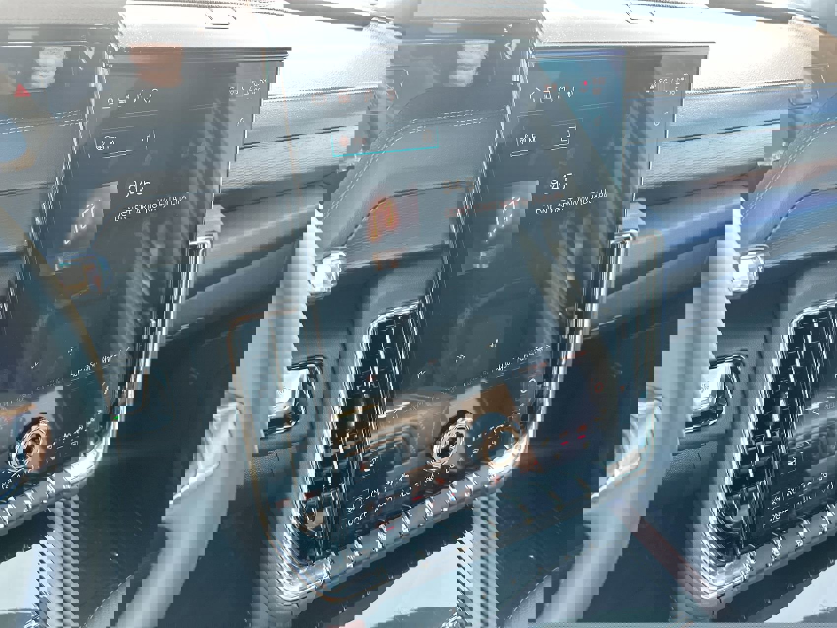 Pre-Owned 2025 GMC Yukon XL Denali SUV in Longview #15453P | Peters ...