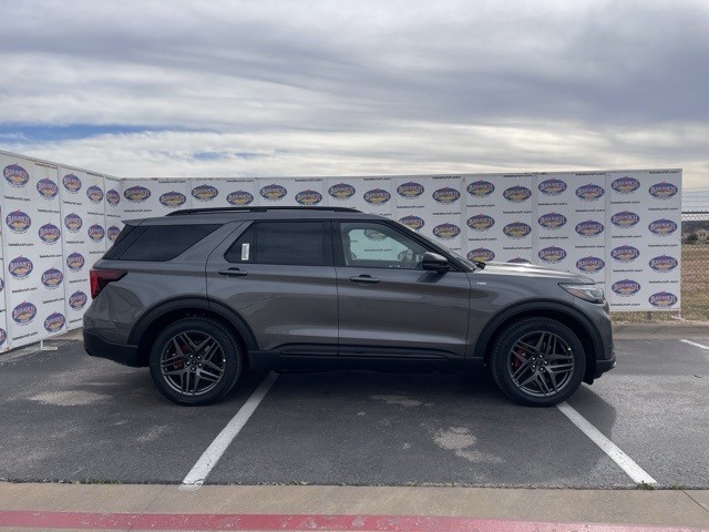 New 2025 Ford Explorer ST-Line 4D Sport Utility in #S0427 | Jim Bass ...