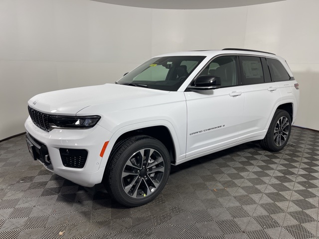 New 2025 Jeep Grand Cherokee Overland 4D Sport Utility in Shakopee # ...