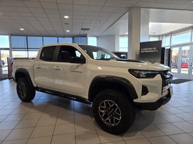 New 2025 Chevrolet Colorado ZR2 Crew Cab in Eden Prairie #250400 ...