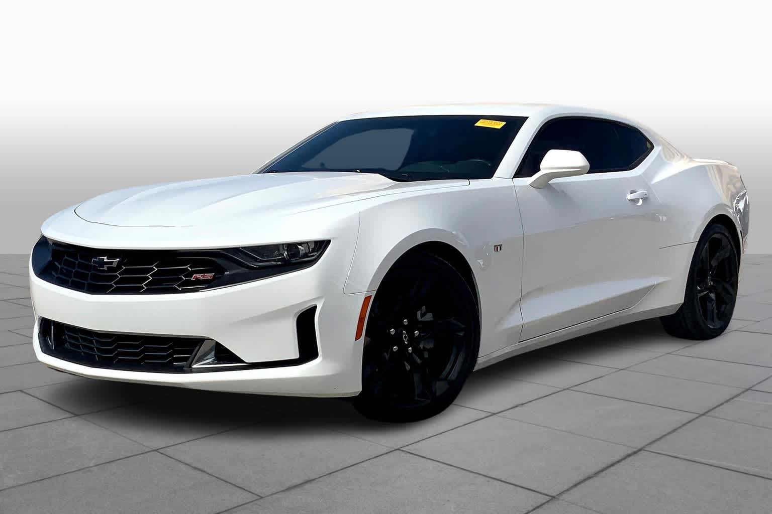 Chevy Camaro 2022 Black Rims