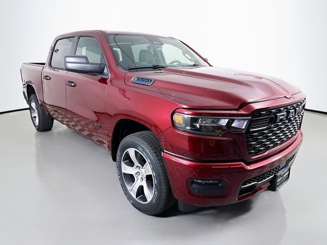 New 2025 RAM 1500 Tradesman Crew Cab in Bloomington #R25194 | Sam Leman ...