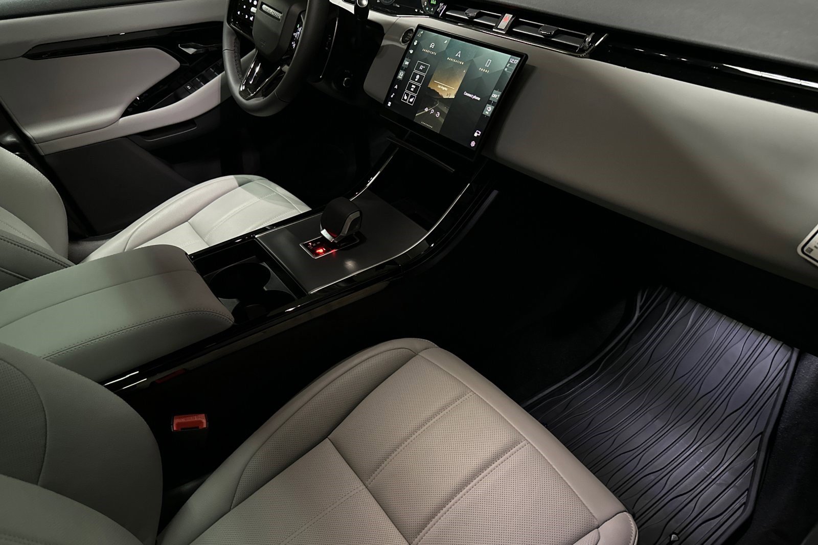 New 2026 Land Rover Range Rover Evoque Core S SUV in Pasadena #TH307899 ...