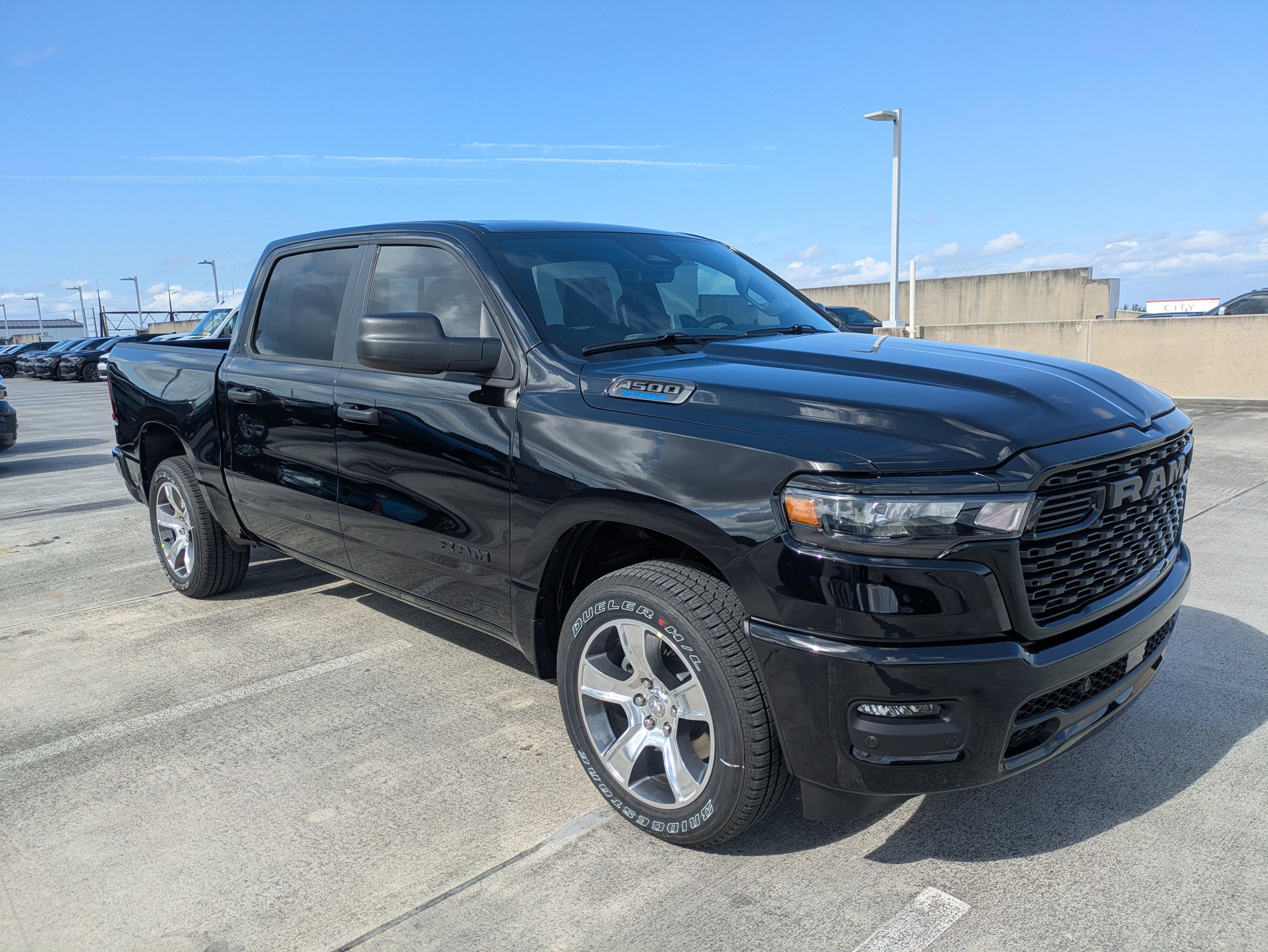New 2026 RAM 1500 Express Crew Cab in Fort Pierce #N268018 | Arrigo ...