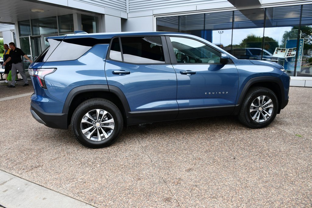 New 2026 Chevrolet Equinox LT SUV in Onalaska #TL196927 | Morrie's ...