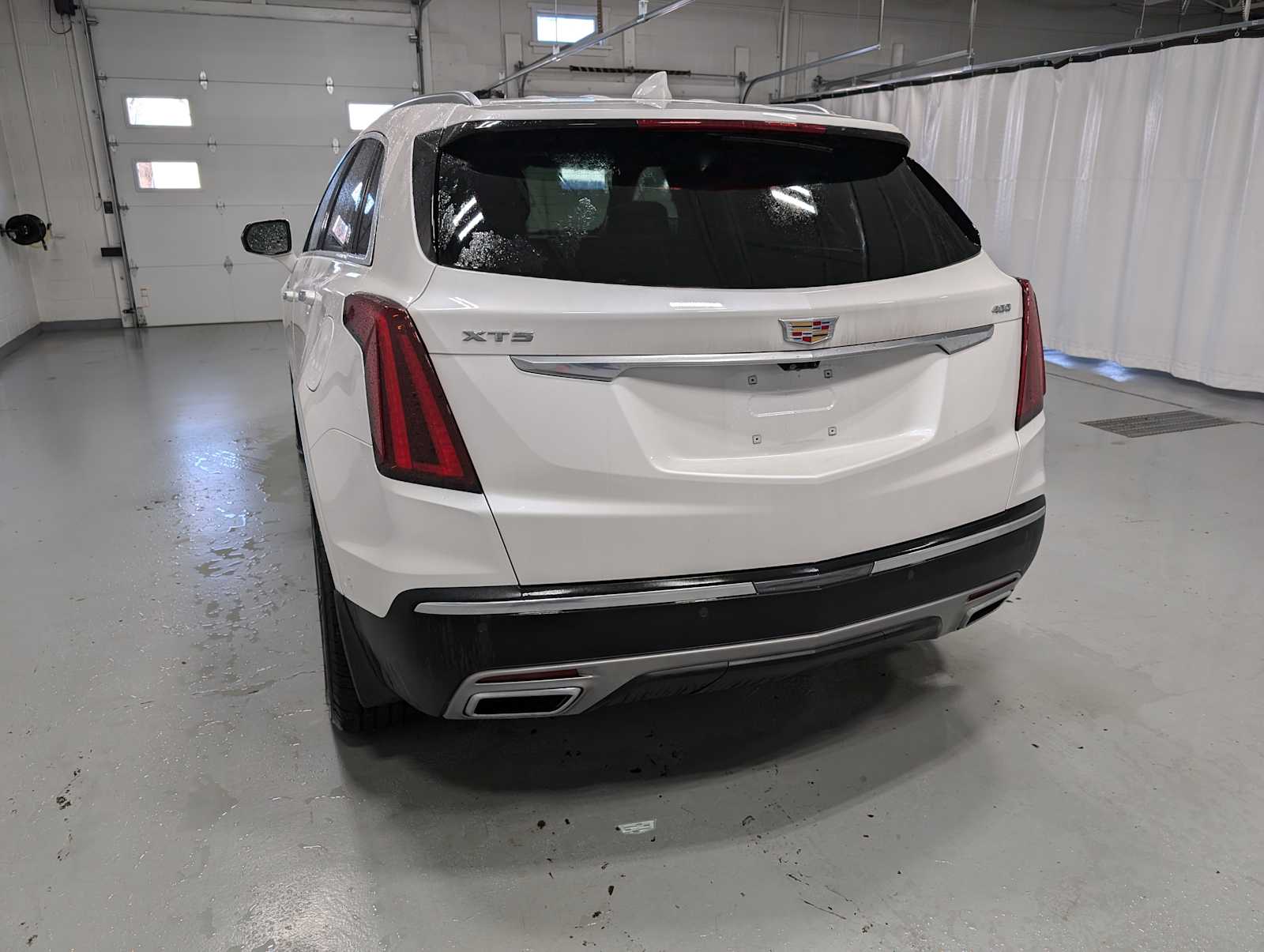New 2025 Cadillac XT5 Premium Luxury SUV in Greensburg #C01047 | Smail Cadillac