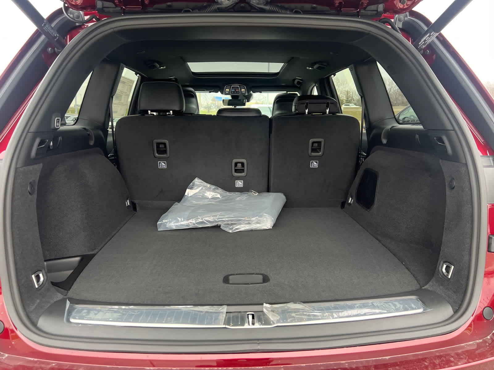 New 2025 Jeep Grand Cherokee Overland Utility in Merriam #CT0720 | Reed Jeep Chrysler Dodge Ram ...