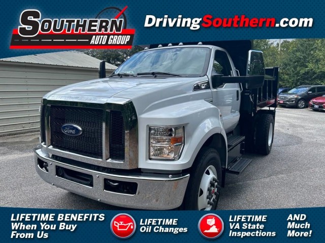 New 2025 Ford F-650-750 Base Regular Cab in Newport News #X5DF00649F | Southern Ford