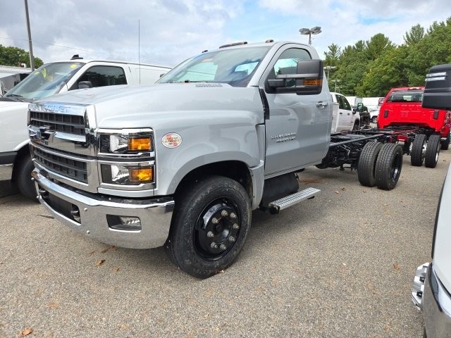 New 2024 Chevrolet Silverado 4500 HD Work Truck Regular Cab in ...