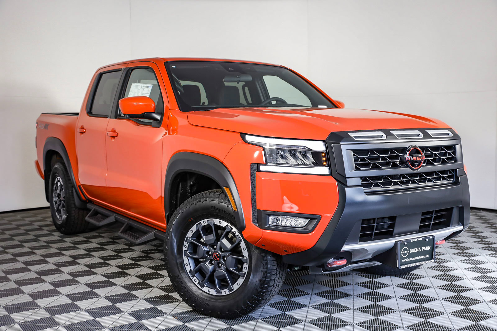 New 2025 Nissan Frontier Crew Cab PRO-4X® Truck in Buena Park #SN621626 | Buena Park Nissan