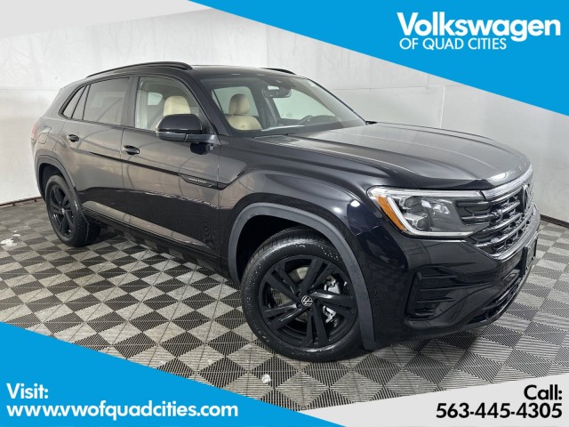 New 2025 Volkswagen Atlas Cross Sport 2.0T SEL R-Line Black Sport Utility in Davenport # ...