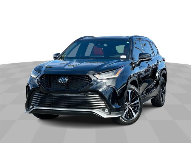 Pre-Owned 2022 Toyota Highlander XSE SUV in Tucson #G8688A | Royal Land ...