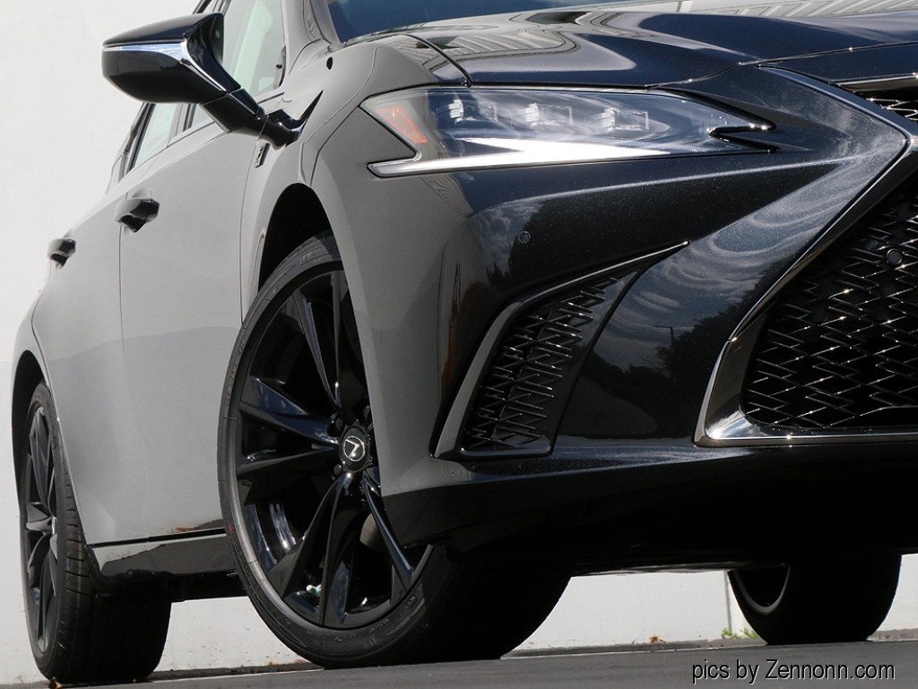 New 2025 Lexus ES 350 F SPORT DIGN 4-DOOR SEDAN for sale in Naperville