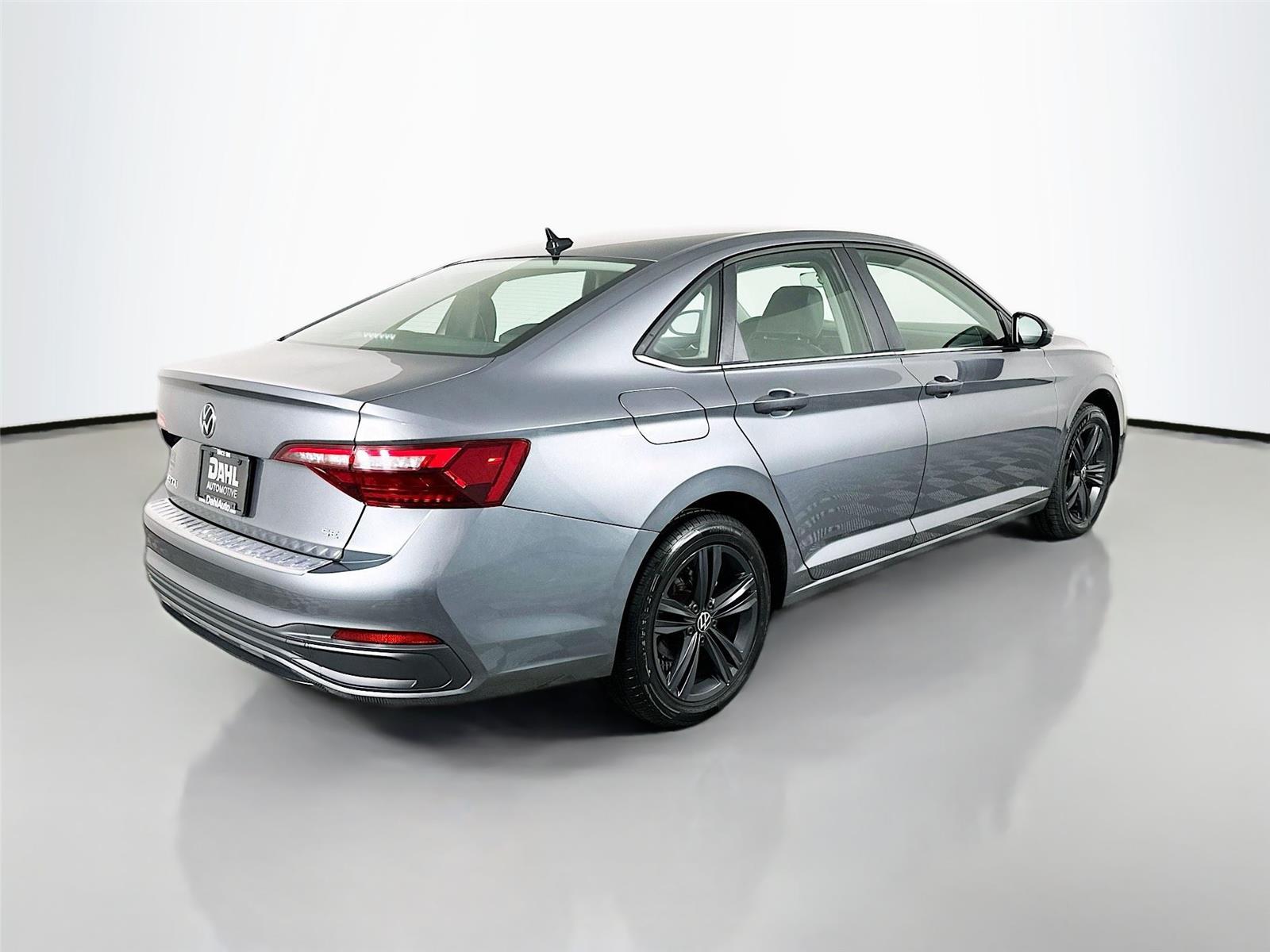 Pre-Owned 2023 Volkswagen Jetta SE Sedan in La Crosse #9P1470 | Dahl ...