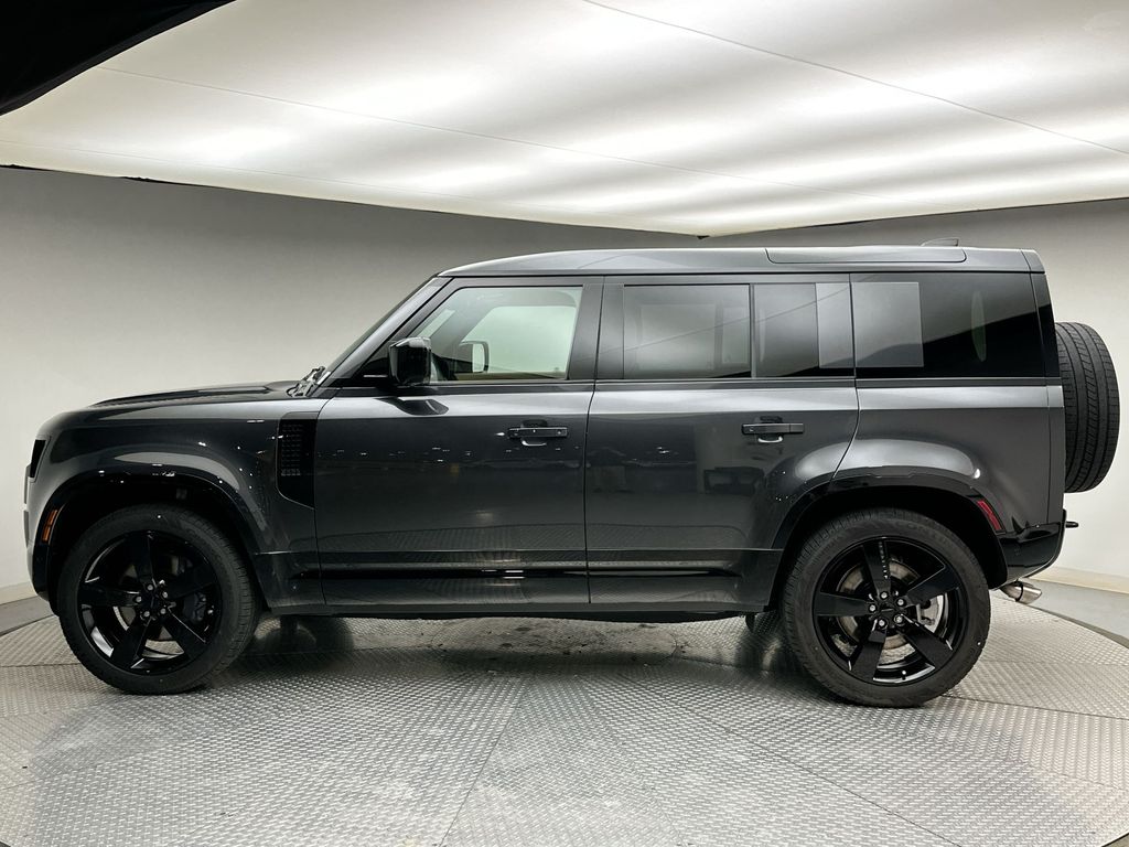 New 2026 Land Rover Defender 110 X-Dynamic SE 4D Sport Utility in ...
