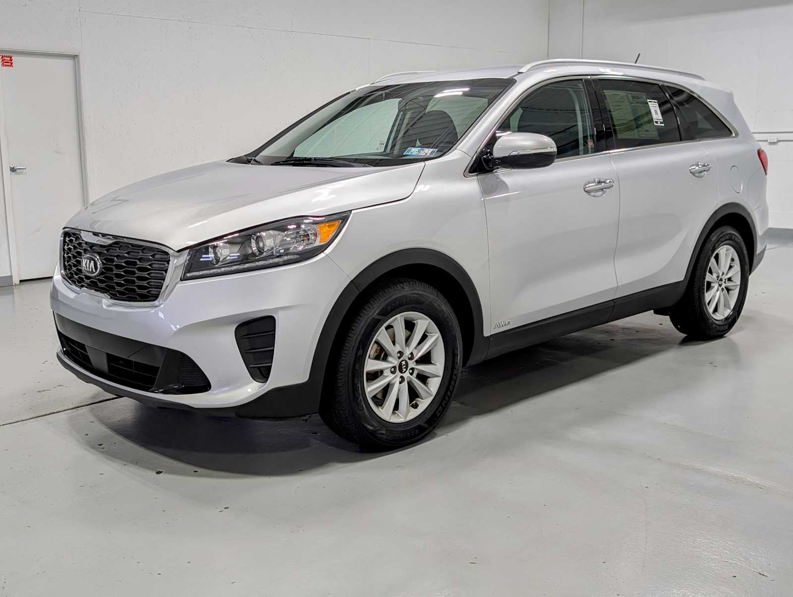 Pre-Owned 2020 Kia Sorento LX in Sparkling Silver | Greensburg, PA | #K06680X