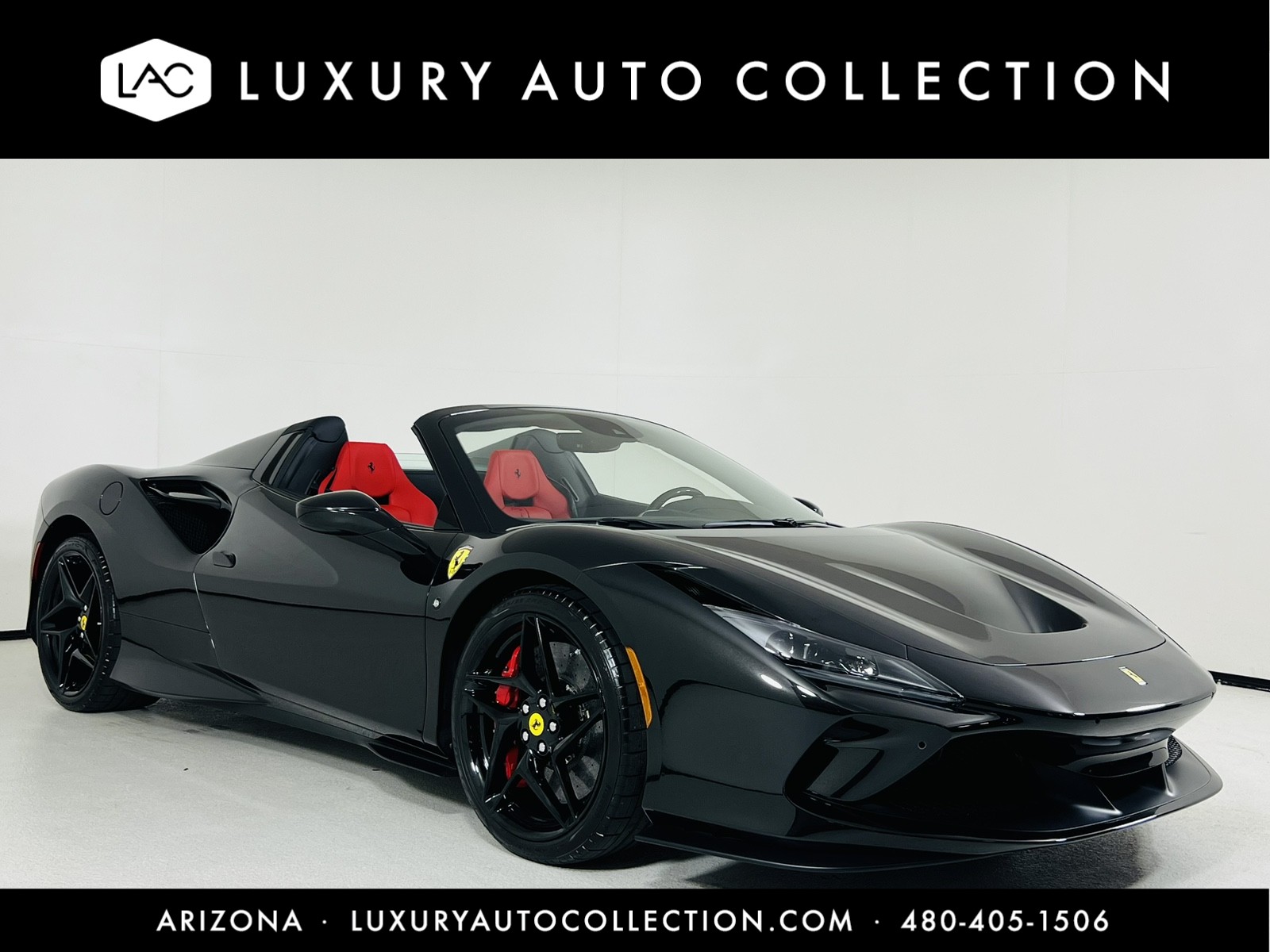 Black Ferrari Spider 2022