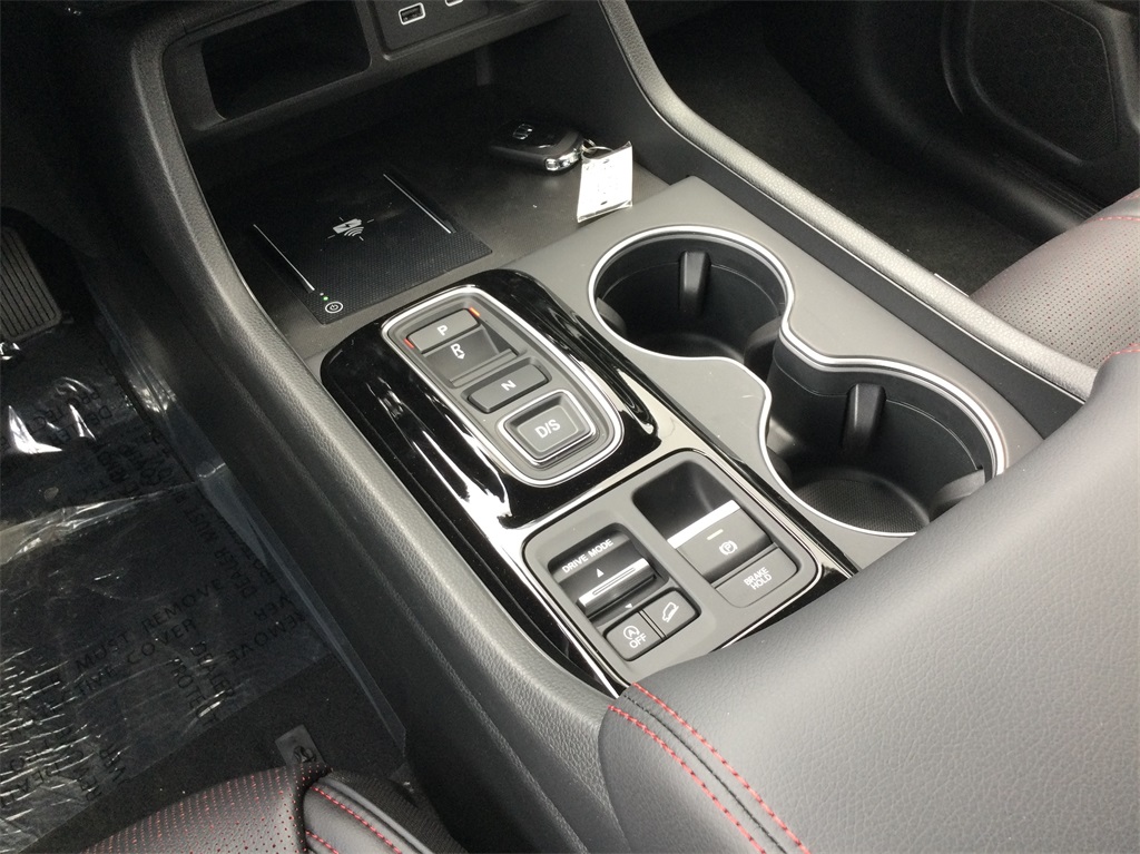 New 2025 Honda Pilot Black Edition +HPD Plus Package near Omaha #S1009 ...