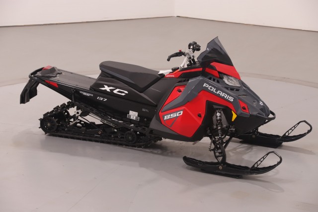 New 2024 Polaris 850 INDY XC 137 – ELEC. START – 1.35 COBRA – FINANCING AVAIL. SNOWMOBILE in ...