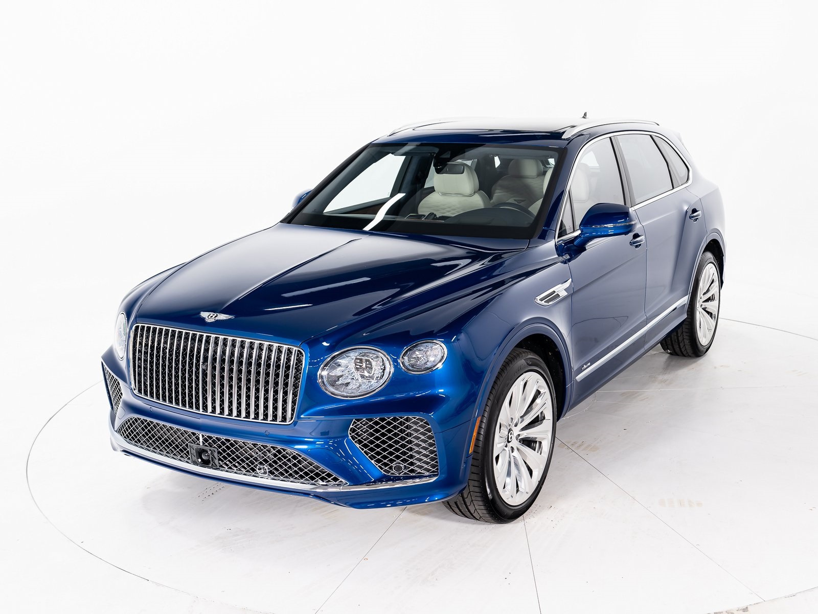 New 2024 Bentley Bentayga Azure V8 4D Sport Utility for Sale #RC028269 ...