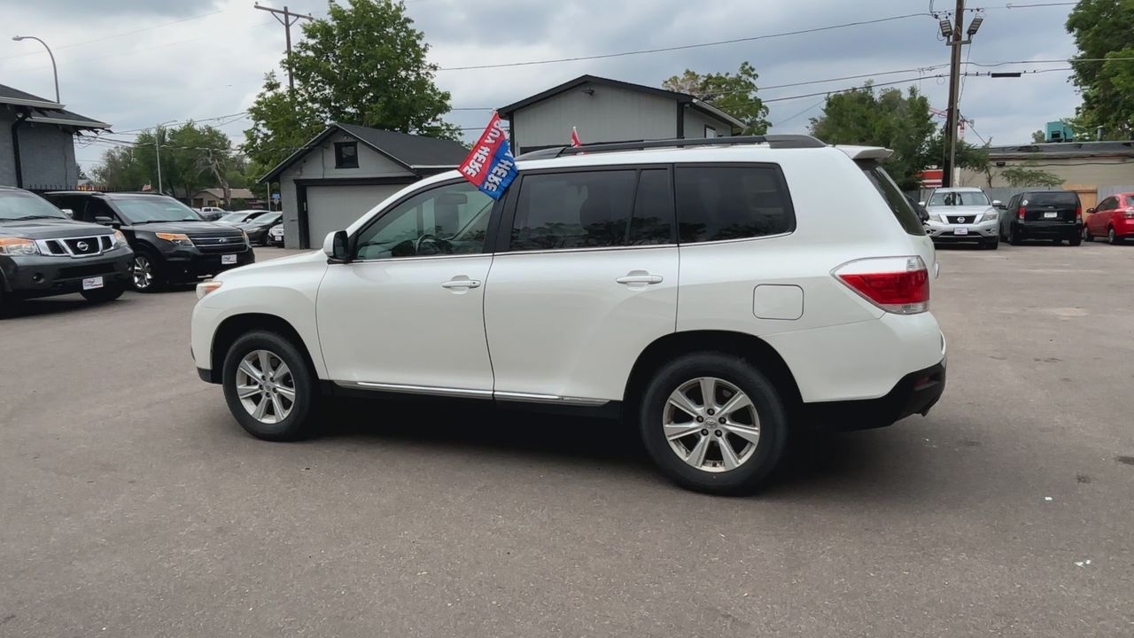 Used 2011 Toyota Highlander SE SPORT UTILITY 4D UP in Lakewood | CarHop