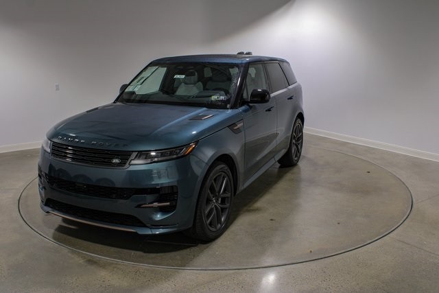 New 2025 Land Rover Range Rover Sport Dynamic SE 4D Sport Utility in ...