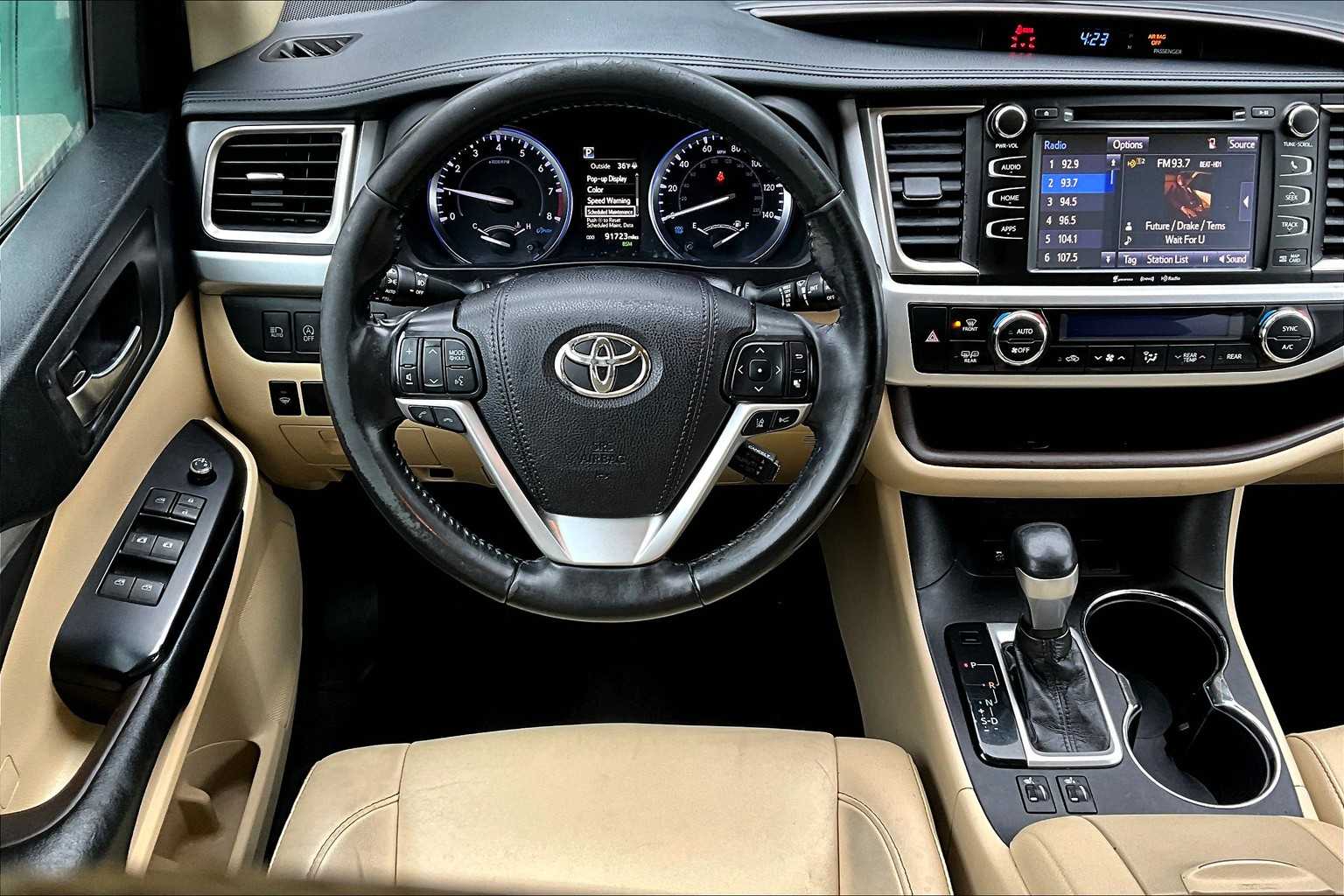 Pre-Owned 2019 Toyota Highlander XLE 4 Door SUV in Houston #KS325904 ...