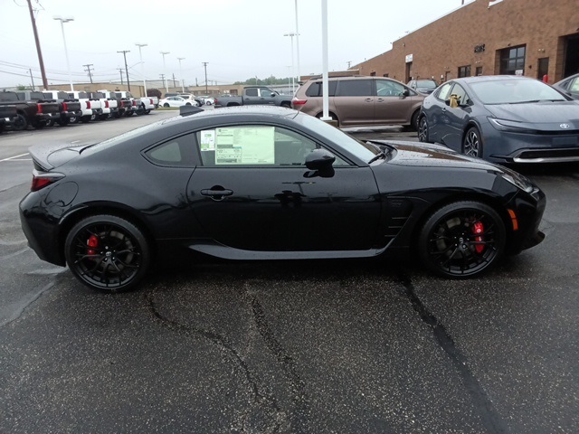 New 2025 Toyota GR86 Premium MT 2+2 COUPE 6 SPD M/T in Brook Park ...
