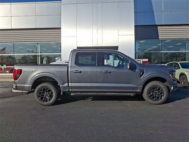 New 2025 Ford F-150 XLT 4D SuperCrew in Maple Shade #SKD75390 | Holman ...