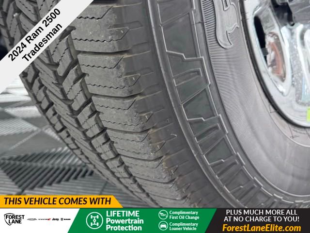 New 2024 RAM 2500 Tradesman Crew Cab in Dallas #F2693 | Forest Lane CDJR