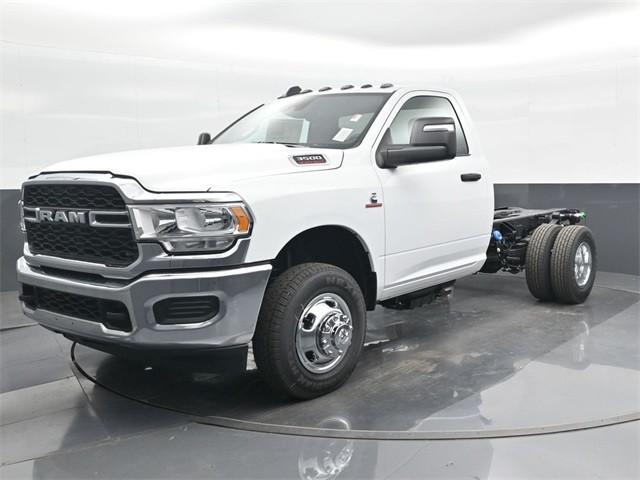 New 2024 Ram 3500 Tradesman 2D Standard Cab in Oklahoma #240367 | Patriot Auto Group