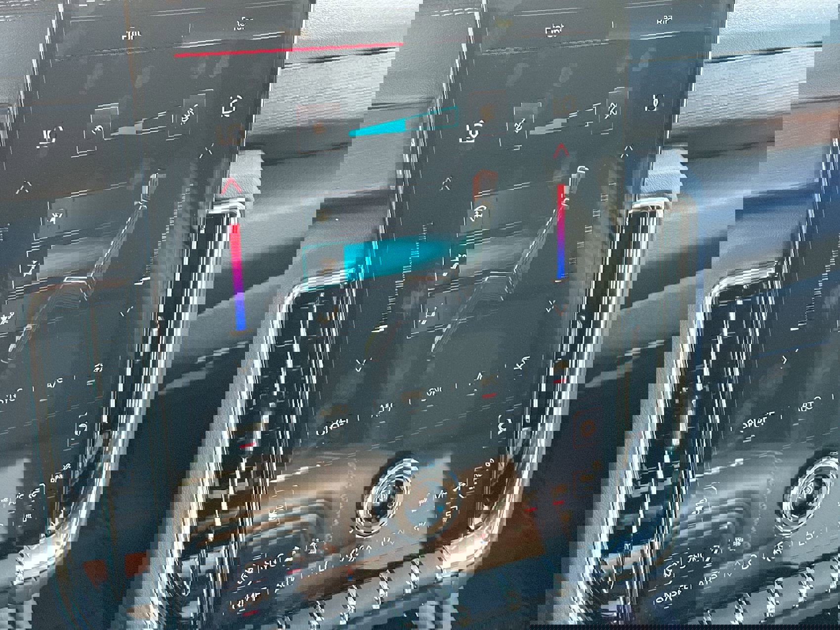 Pre-Owned 2025 GMC Yukon XL Denali SUV in Longview #15453P | Peters ...