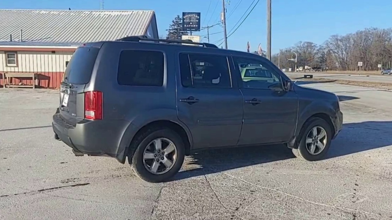 Used 2011 Honda Pilot EX Sport Utility 4D 4D SUV in Burnsville | CarHop