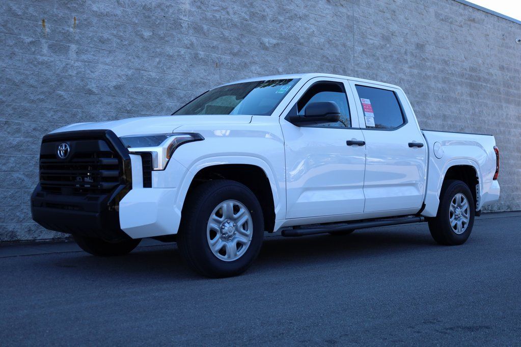 New 2025 Toyota Tundra SR SR CREWMAX 5.5 in West Columbia #X046059 ...