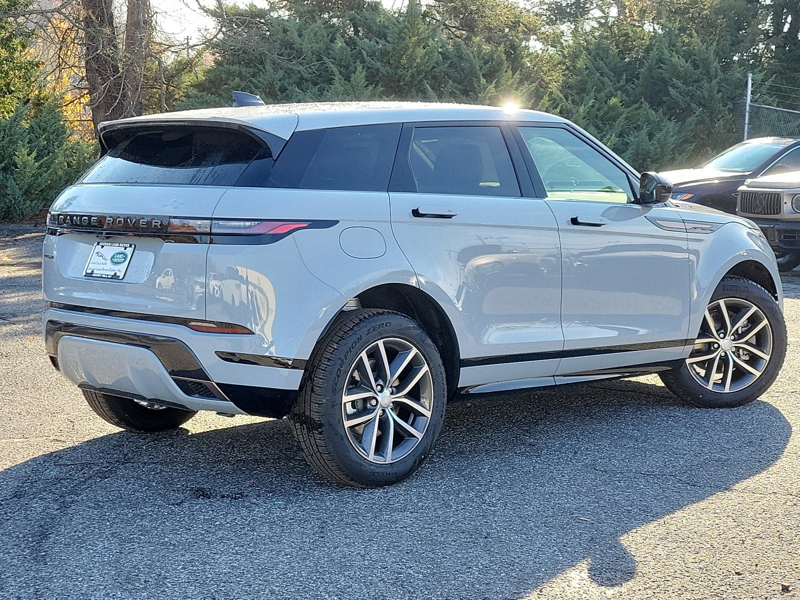 New 2024 Land Rover Range Rover Evoque Dynamic SE SUV in Cherry Hill # ...