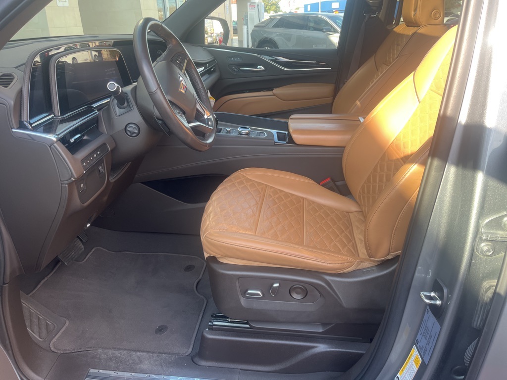 Certified Pre-Owned 2023 Cadillac Escalade Premium Luxury 4D Sport ...