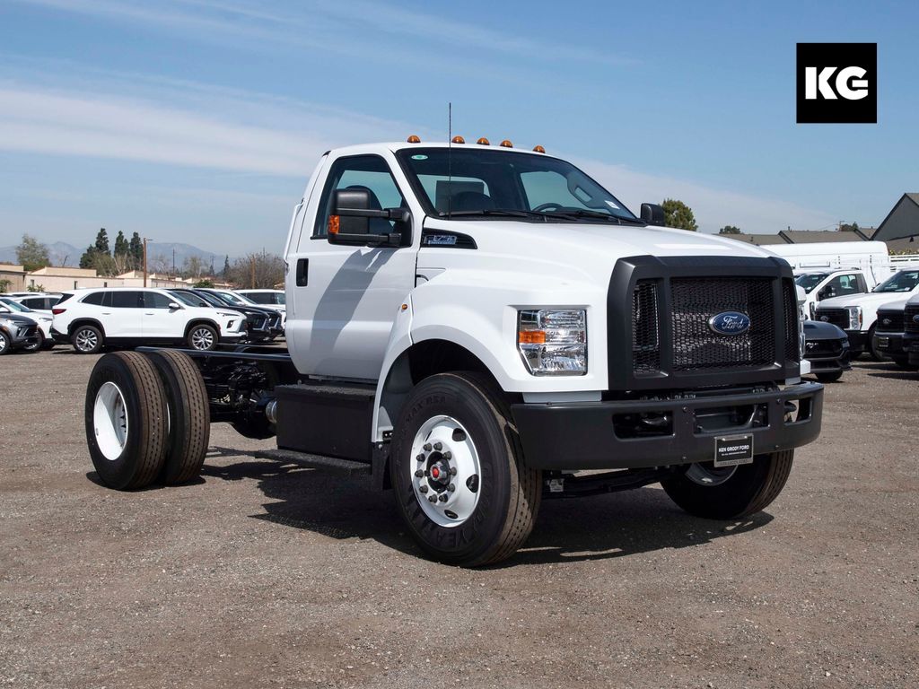 New 2025 Ford F-650-750 XL With 2K Gallon Water Tank Regular Cab in Buena Park #MB250213 | Ken ...