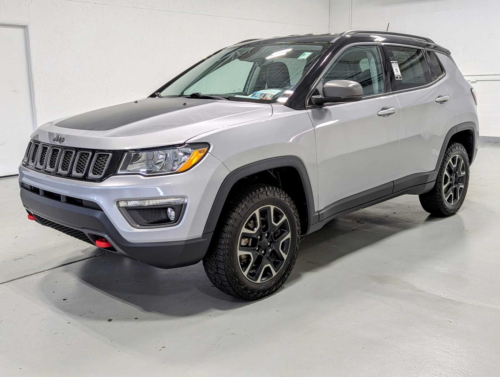 Pre-Owned 2019 Jeep Compass Trailhawk in Billet Silver Metallic ...