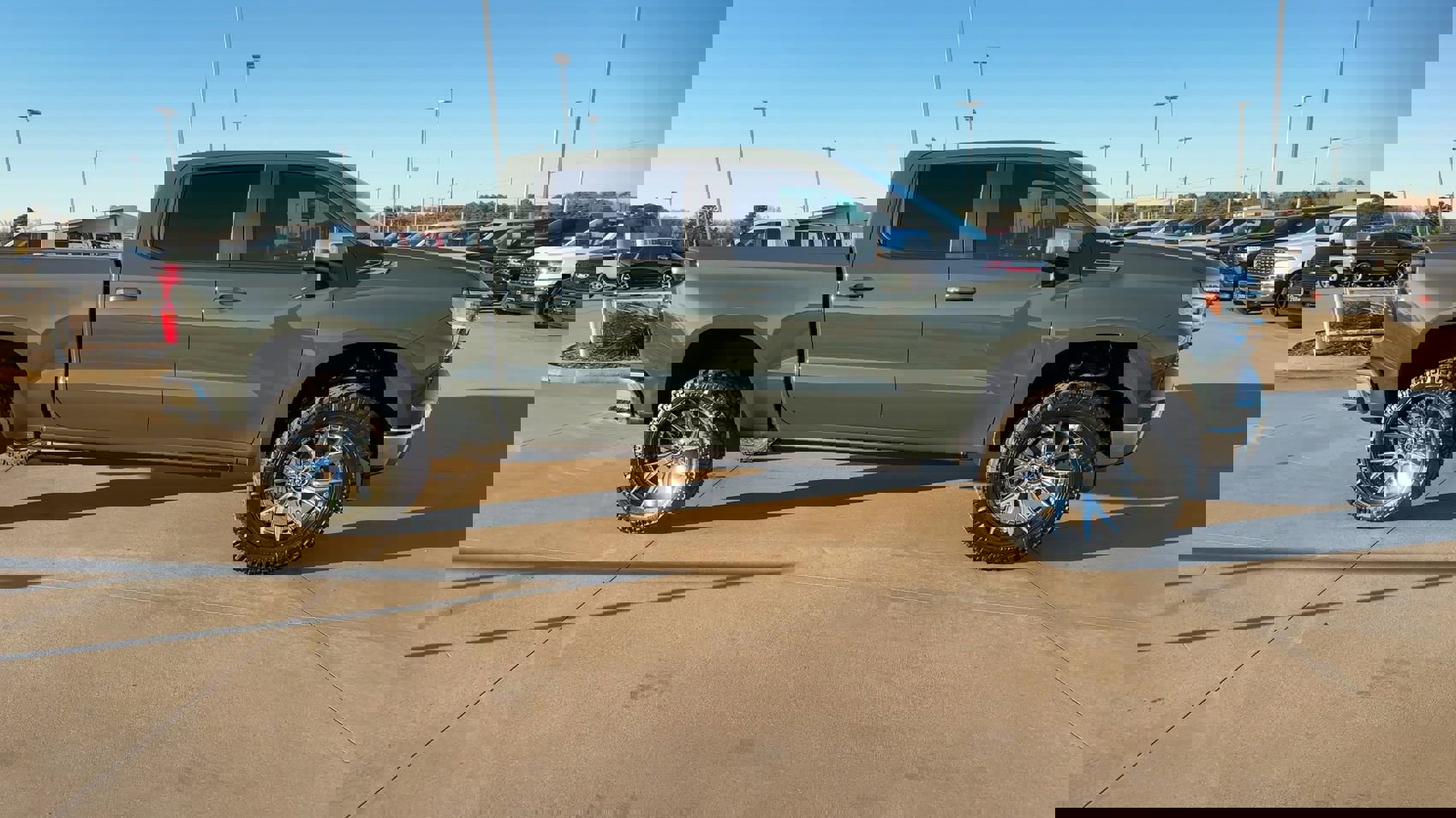 New 2025 Chevrolet Silverado 1500 LT Crew Cab in Longview #25C672 ...