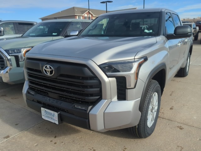 New 2025 Toyota Tundra SR5 4D CrewMax in Spirit Lake #28828 | Okoboji Motor Company