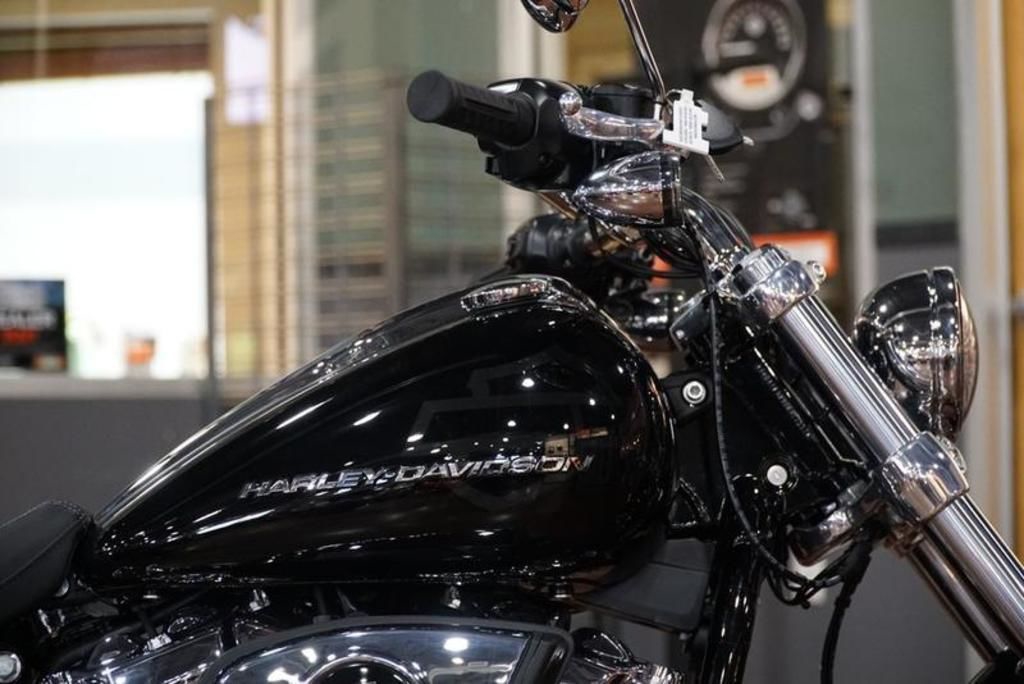 New 2025 Harley-Davidson® Softail FXBR – Breakout in #H25131 | Sid Dillon